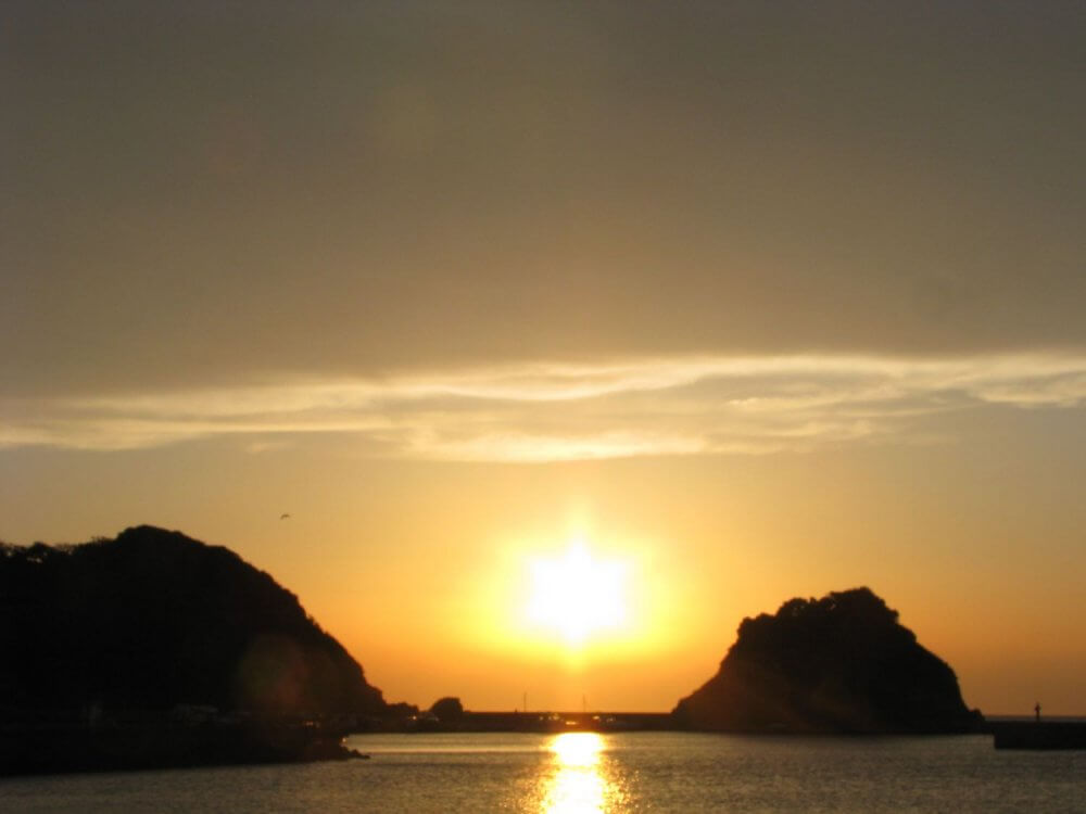Come See the Best Sunsets in Japan - Visit Kyotango